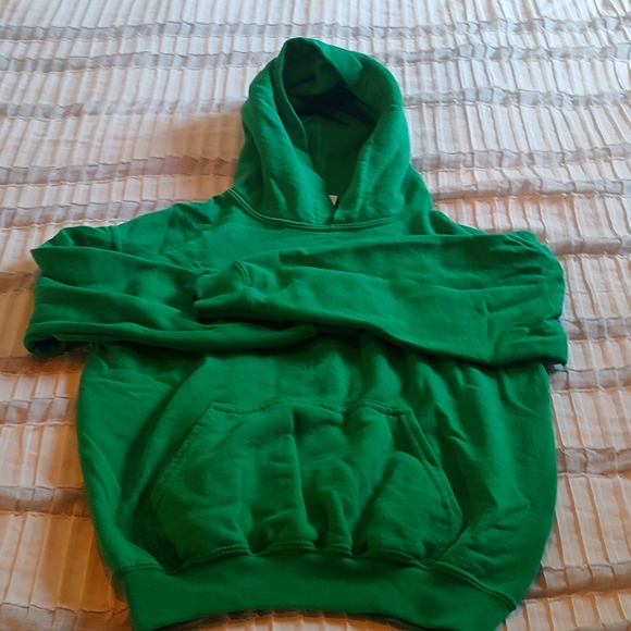 Gildan | Shirts & Tops | Green Hooded Green Sweatshirt Kids | Poshmark